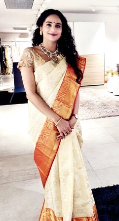 Lit Spirit supports weavers - tourismindiaonline.com